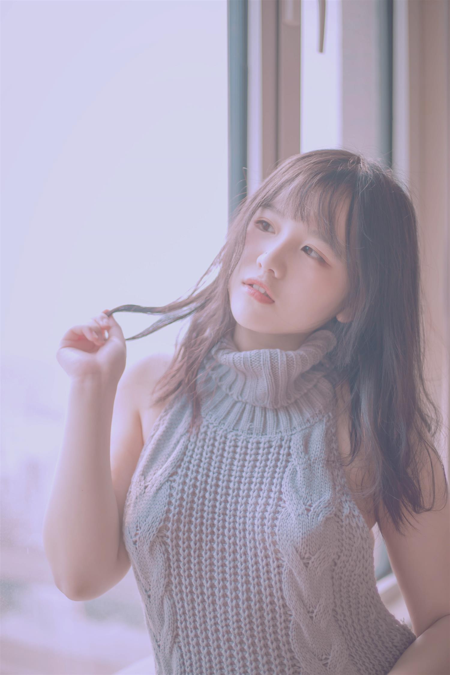 阿半今天很开心 露背毛衣 [28P-157MB] – 热力图